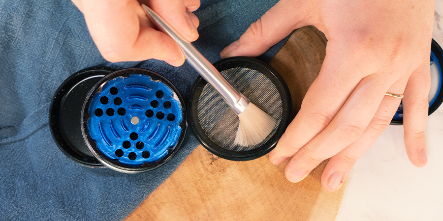 Cleaning Products | Bong Cleaner | Pipe Cleaner - Zamnesia